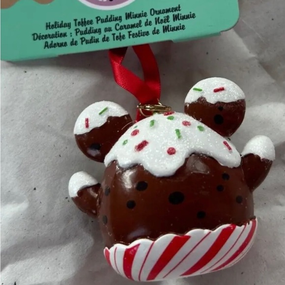 Holiday | New 224 Disney Park Minnie Mouse Holiday Toffee Pudding ...